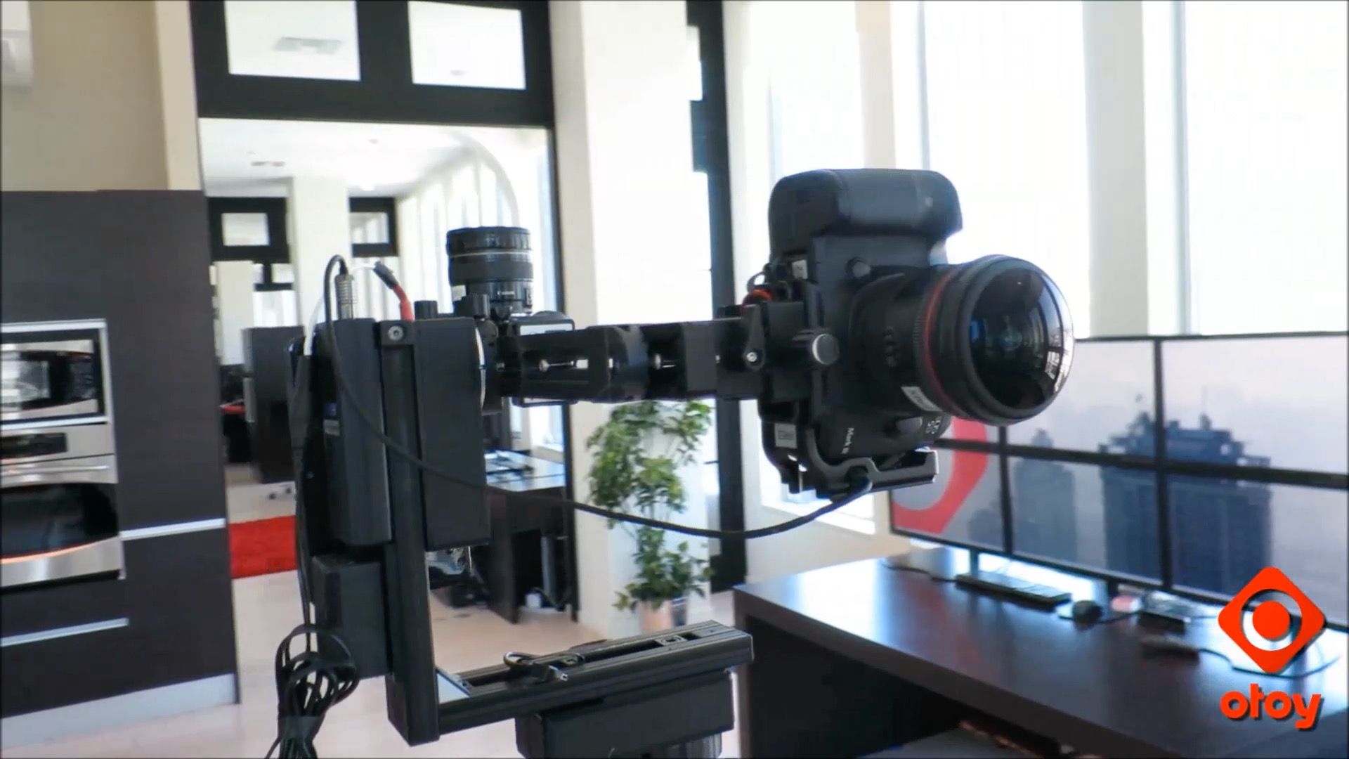 OTOY • OTOY demonstrates first ever light field capture of a real world ...